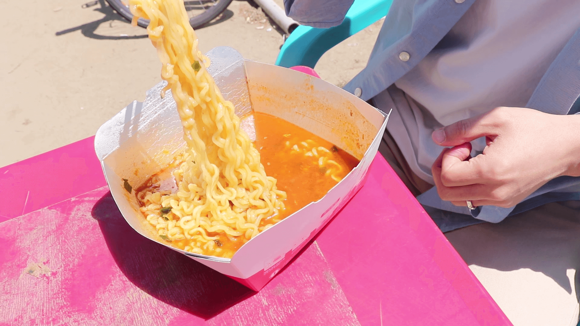 Eating Ramen at Han River - Aaron and Claire