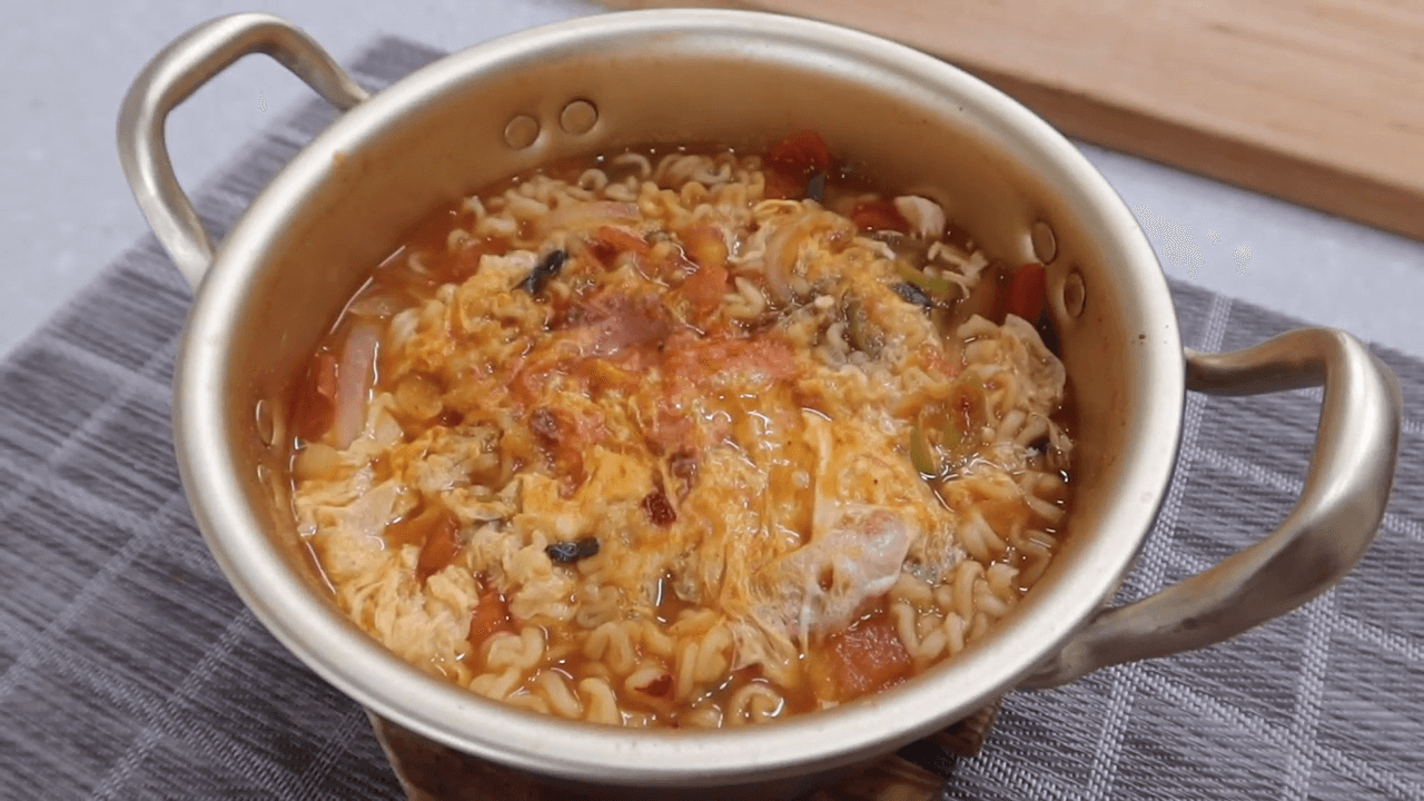 9 New Ways to Cook Instant Ramen - Aaron and Claire