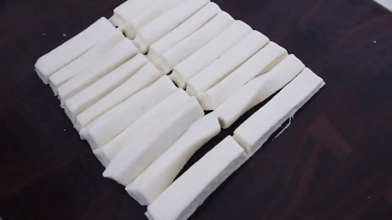 Garaetteok (Korean Rice Cakes) Recipe - Aaron and Claire