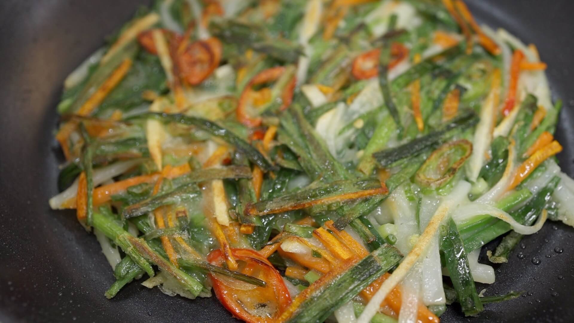 Korean Vegetable Pancakes (Yachaejeon)