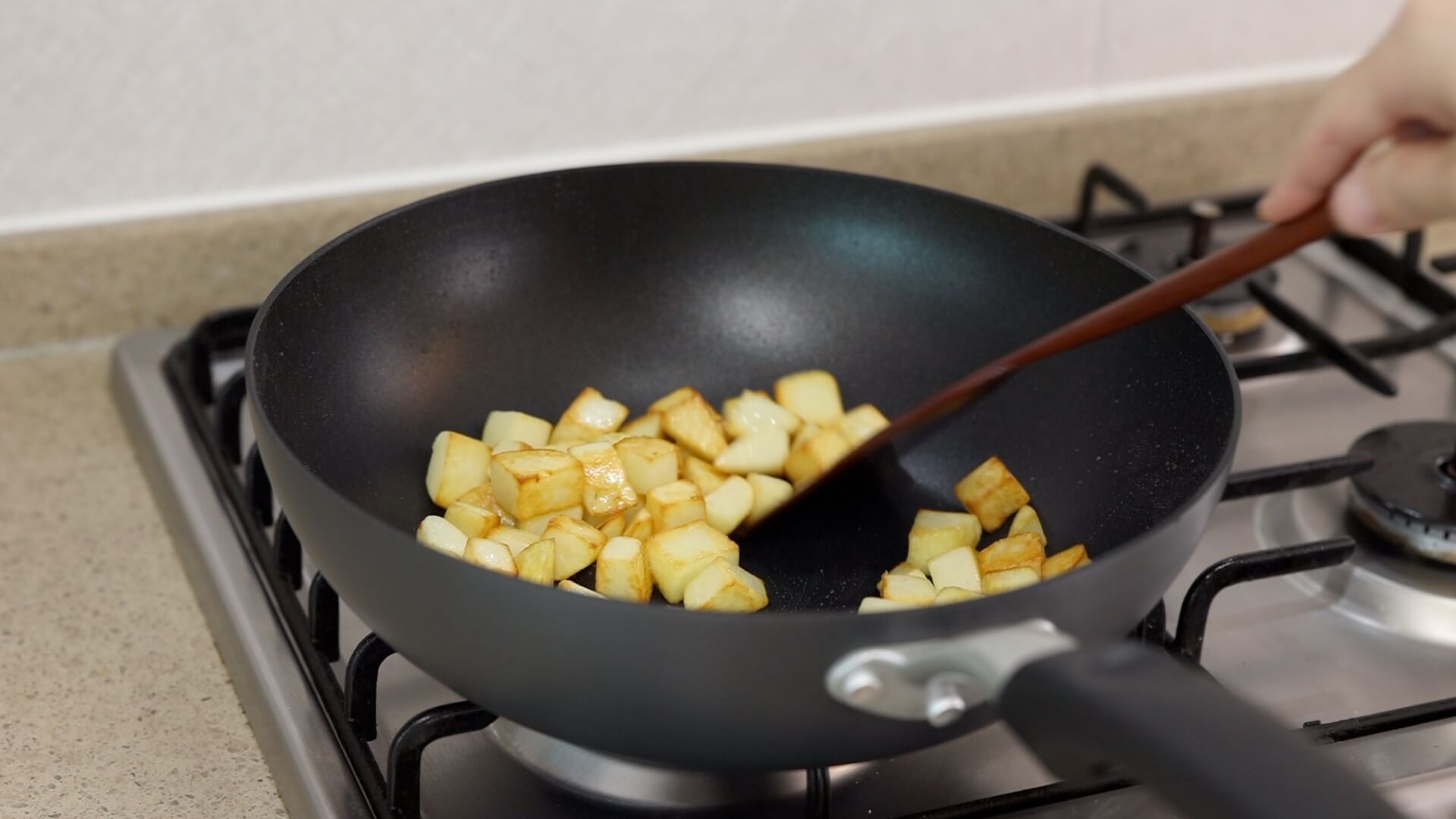 Ground Beef and Potato Stir-Fry